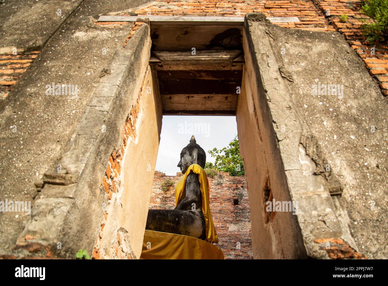 THAILAND AYUTTHAYA WAT BOROM PHUTTHARAM Stock Photo - Alamy