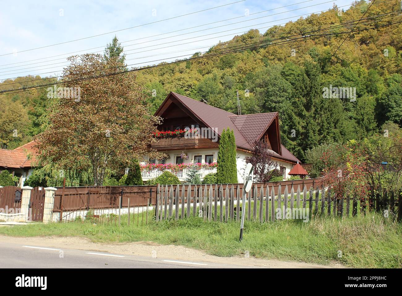 Traditional house transylvania hi-res stock photography and images - Alamy