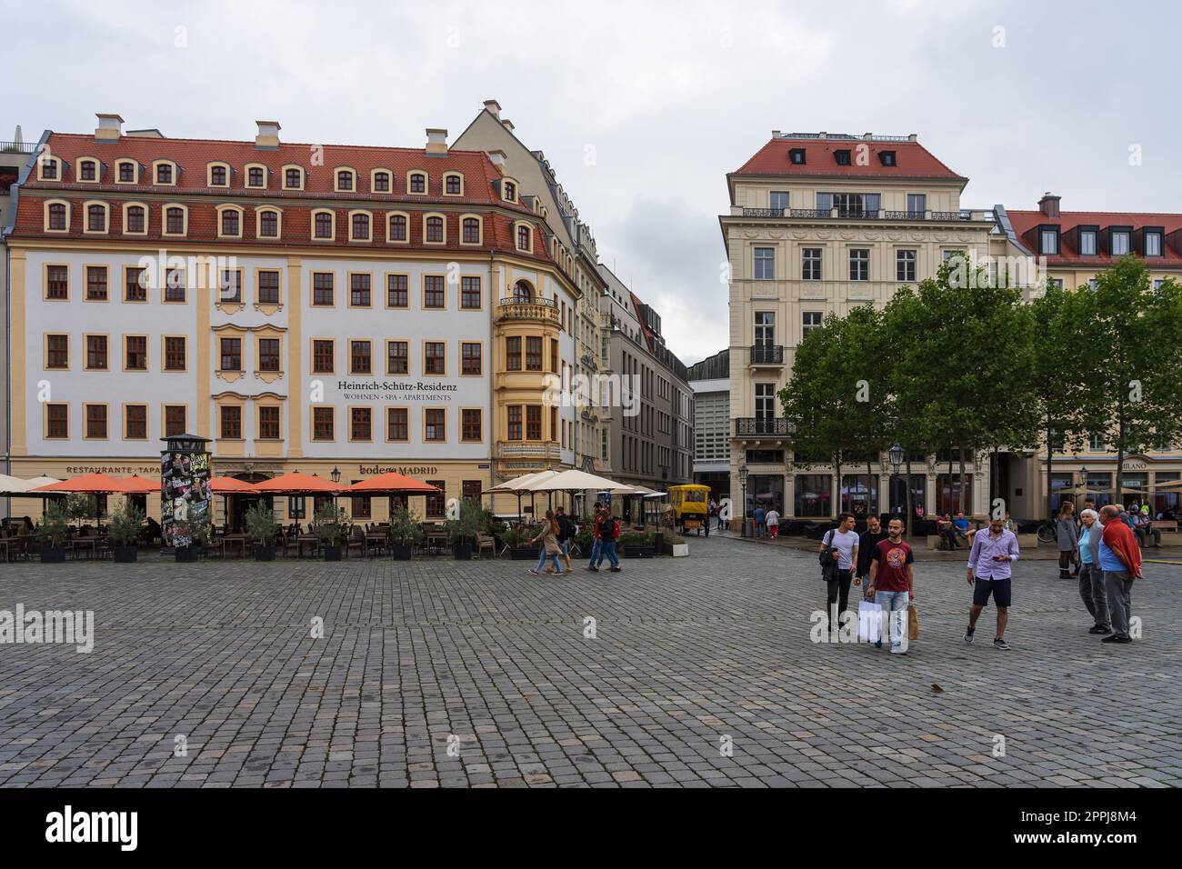 DRESDEN, GERMANY - AUGUST 27, 2022: Square Neumarkt in the old town ...