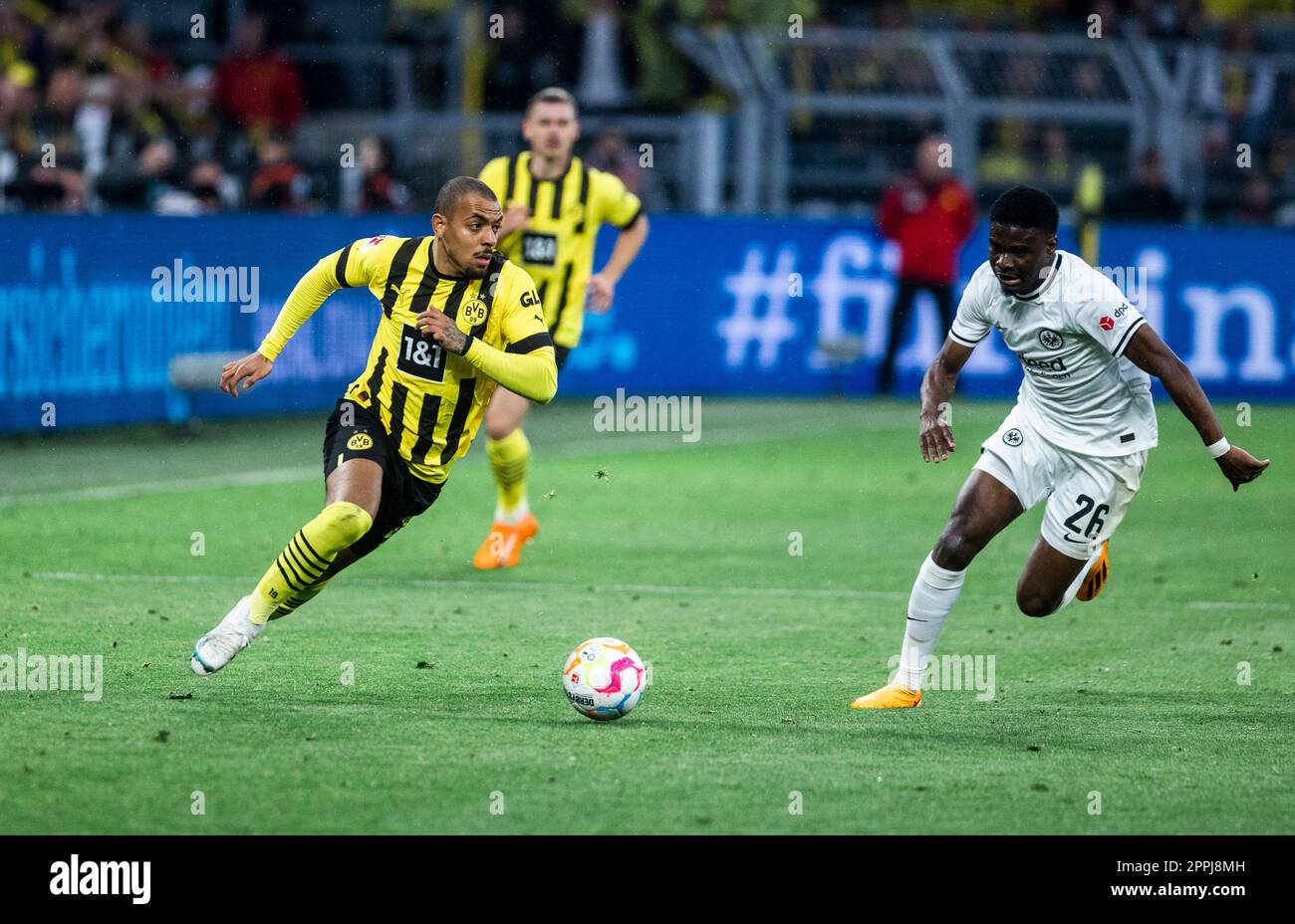 Dortmund, SignaI Iduna Park, 22.04.23: Donyell Malen (Dortmund) (L ...