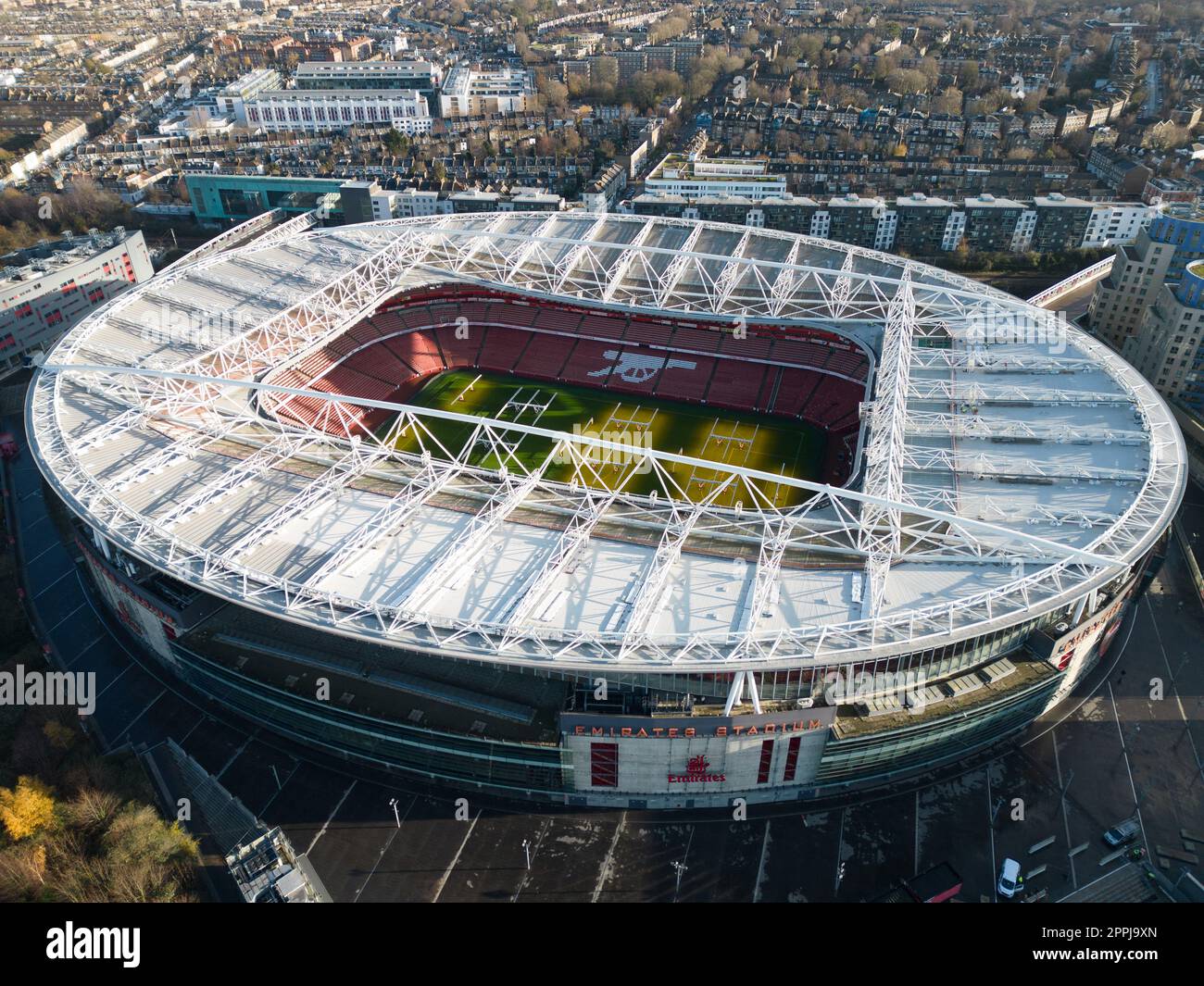 Emirates stadium aerial 2022 hi-res stock photography and images - Alamy
