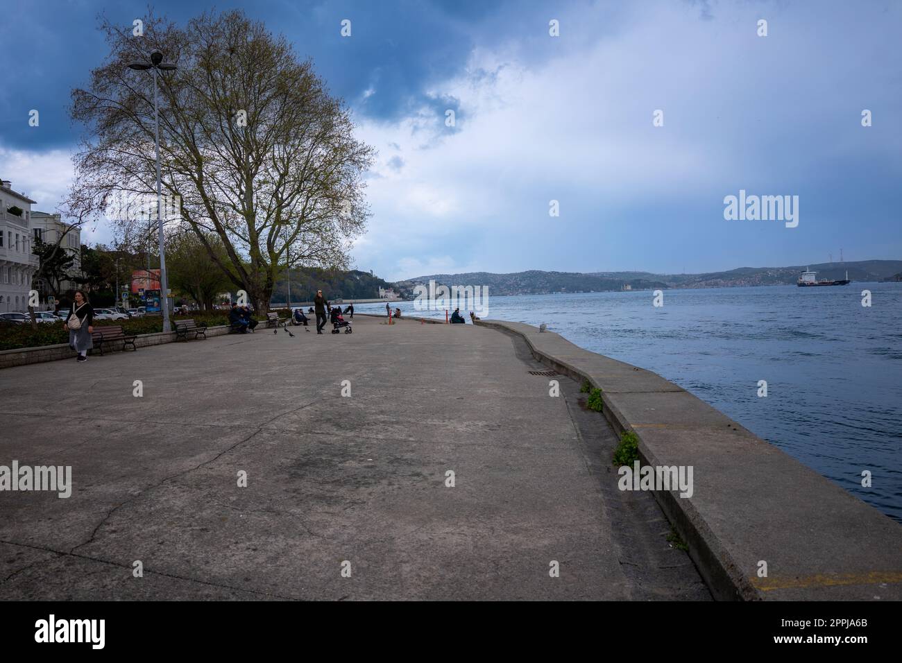 Bosphorus beaches hi-res stock photography and images - Alamy