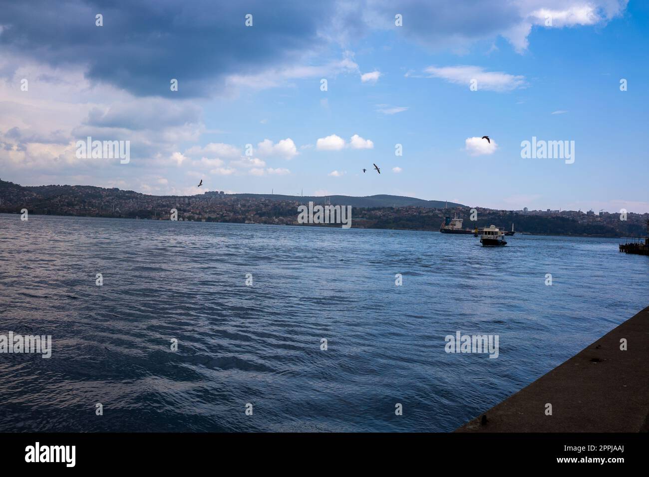 Ship traffic in bosphorus strait hi-res stock photography and images ...