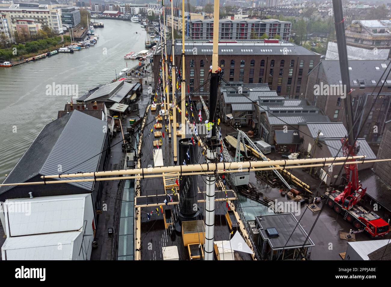 Engineers scale Brunel's SS Great Britain's mast number 2 as they work ...