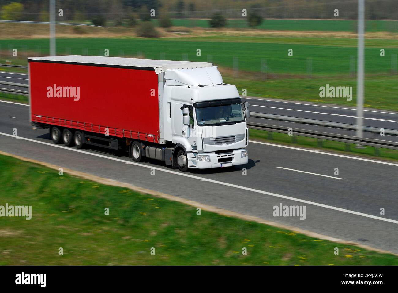 Pack moving truck hi-res stock photography and images - Alamy