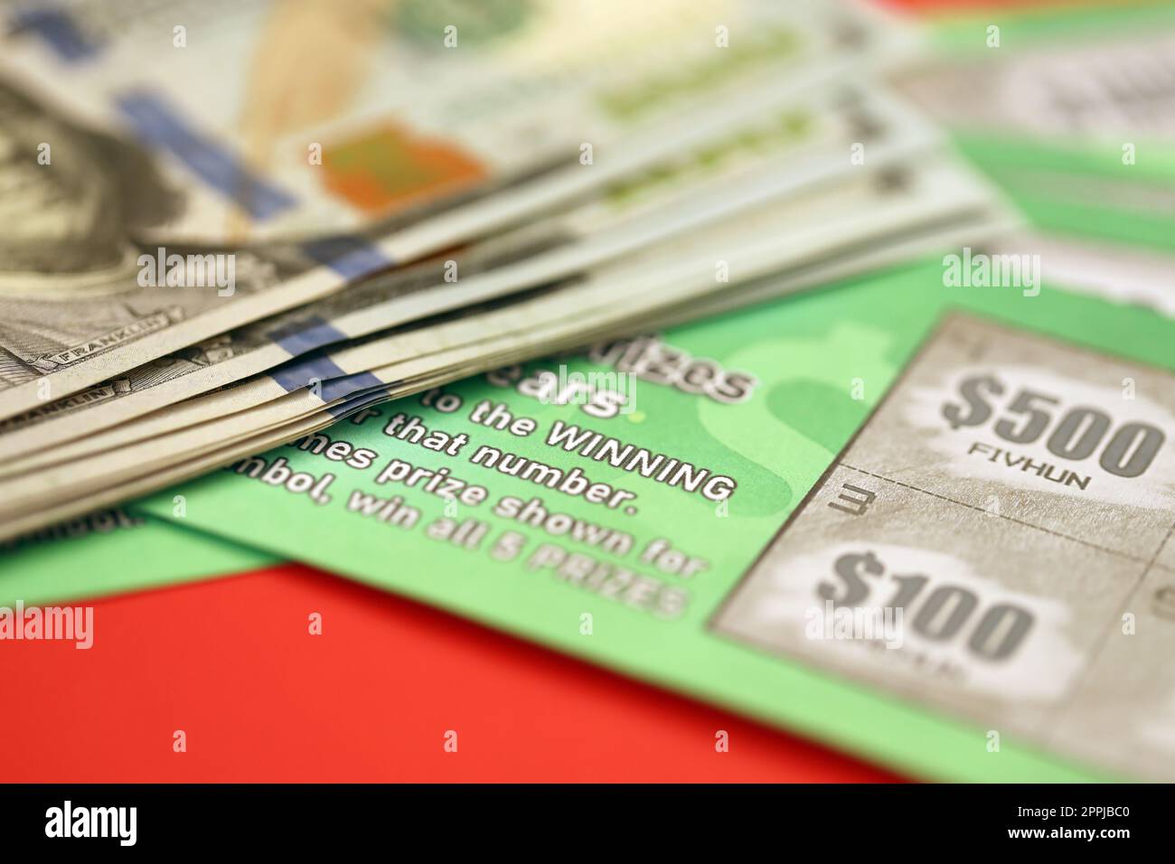 Multiple dollar bills hi-res stock photography and images - Alamy