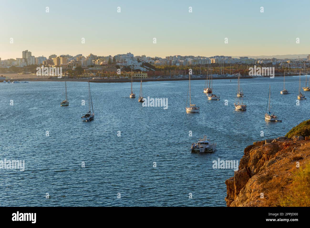 Rio Arade in Portimao Stock Photo - Alamy