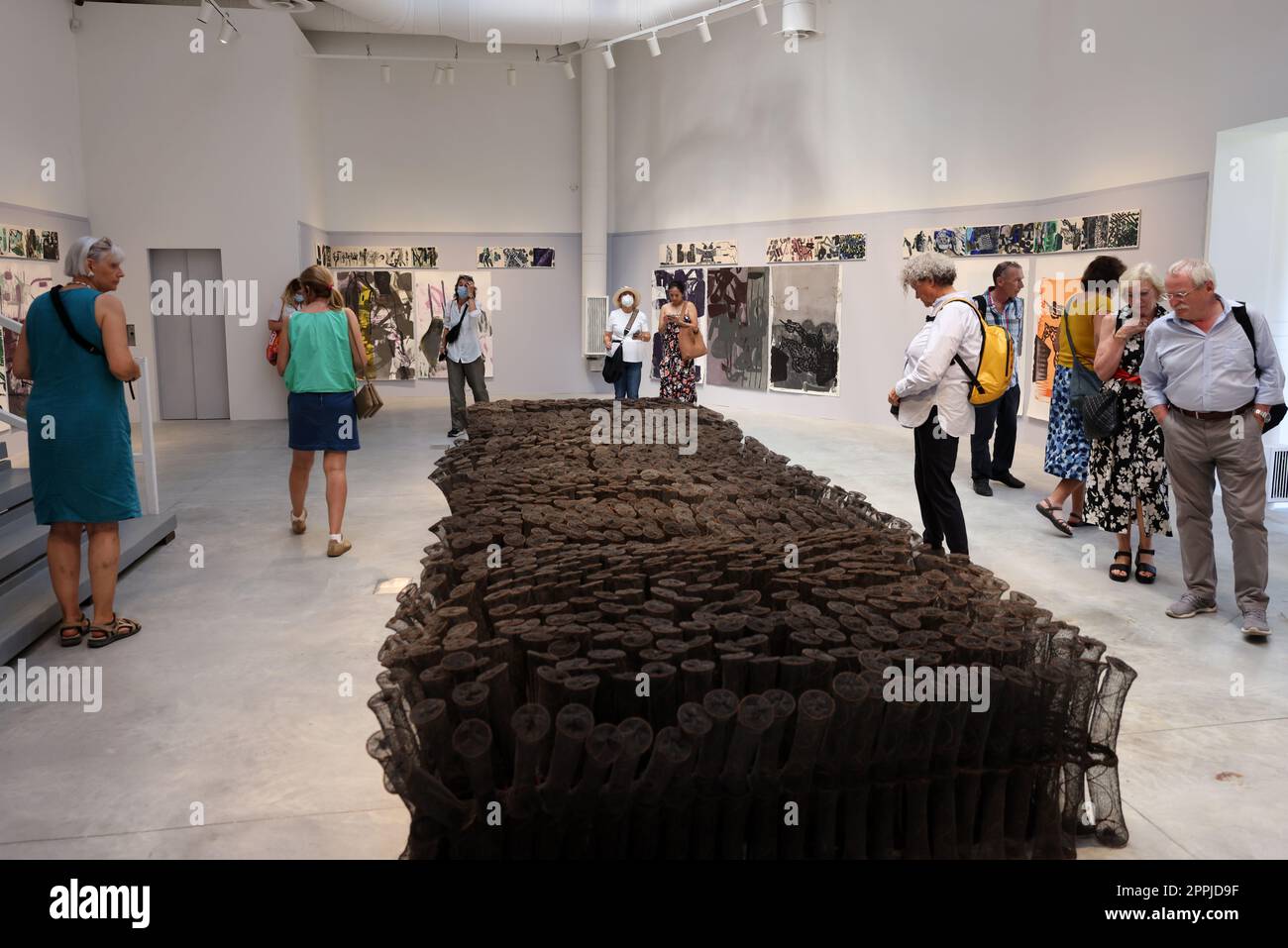 Bronwyn Katz from South Africa makes delicate sculptures and ...