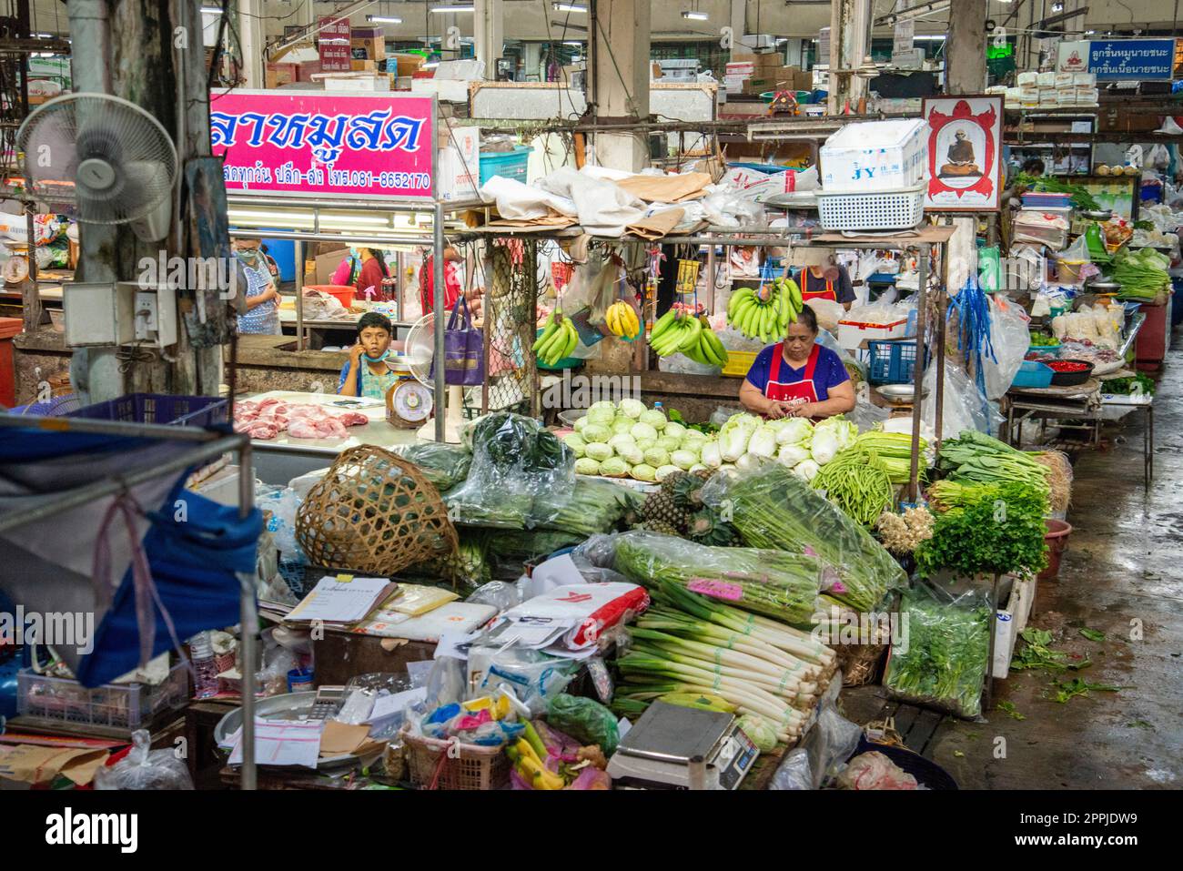 THAILAND SIRACHA MARKET Stock Photo - Alamy