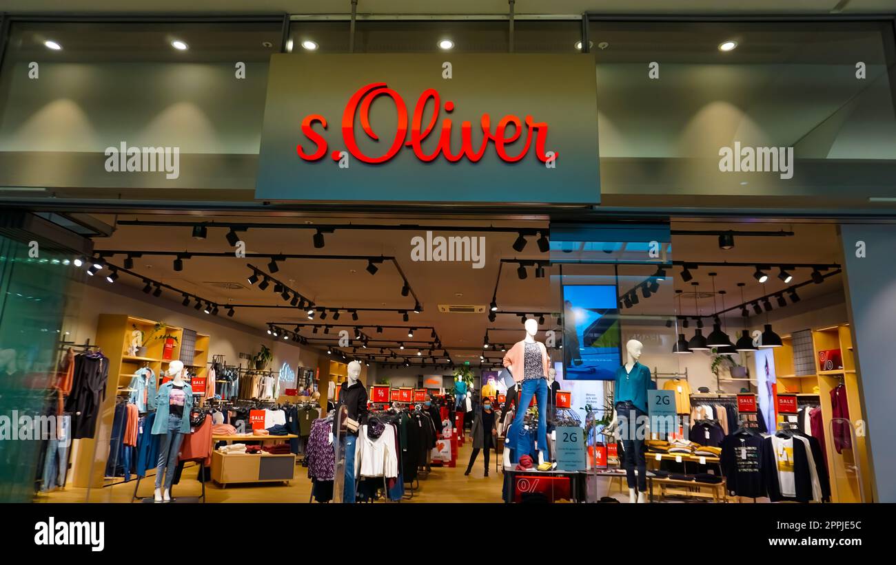 Modern s logo hi-res stock photography and images - Alamy