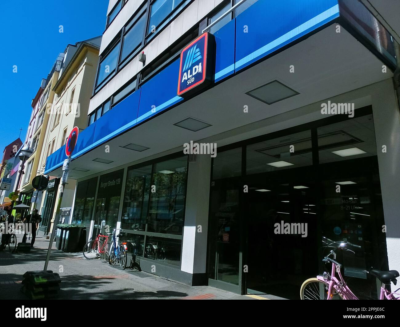 Aldi germany hi-res stock photography and images - Alamy