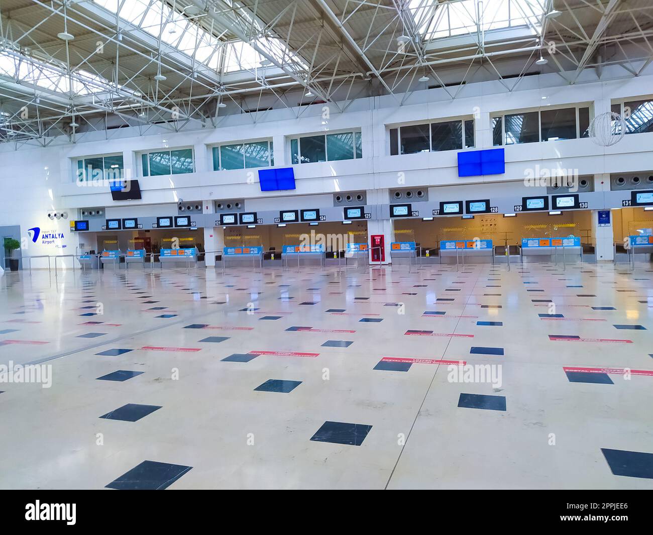 Antalya airport hi-res stock photography and images - Alamy