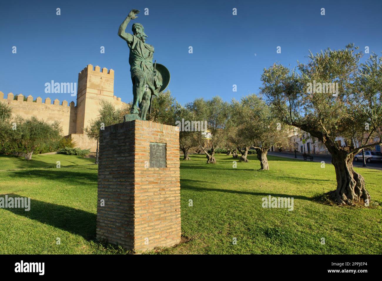 Statue of Ibn Marwan, Founder of Badajoz, Spain Stock Photo - Alamy