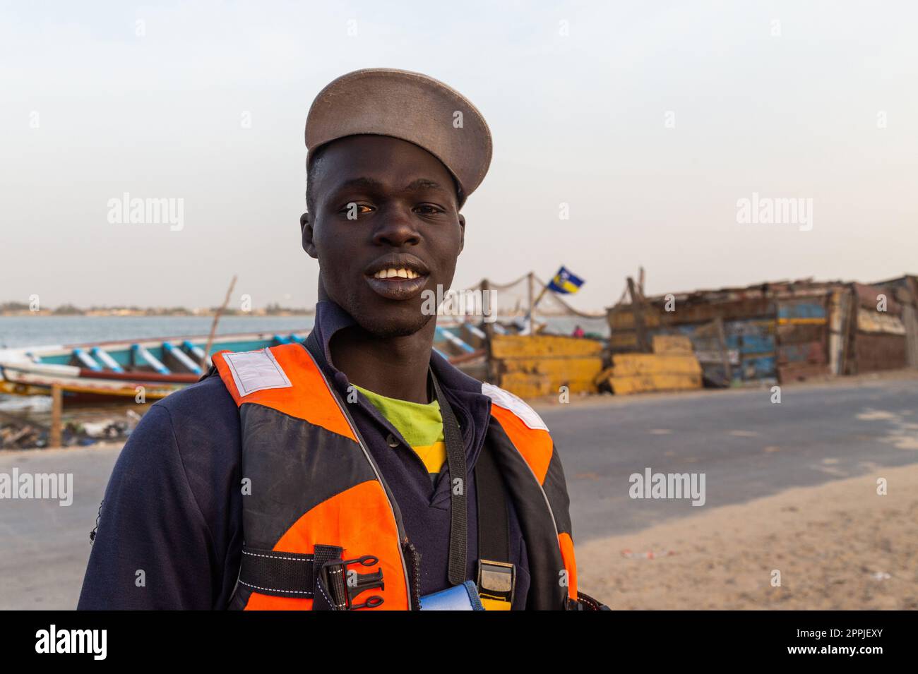 African nigerian man hi-res stock photography and images - Alamy