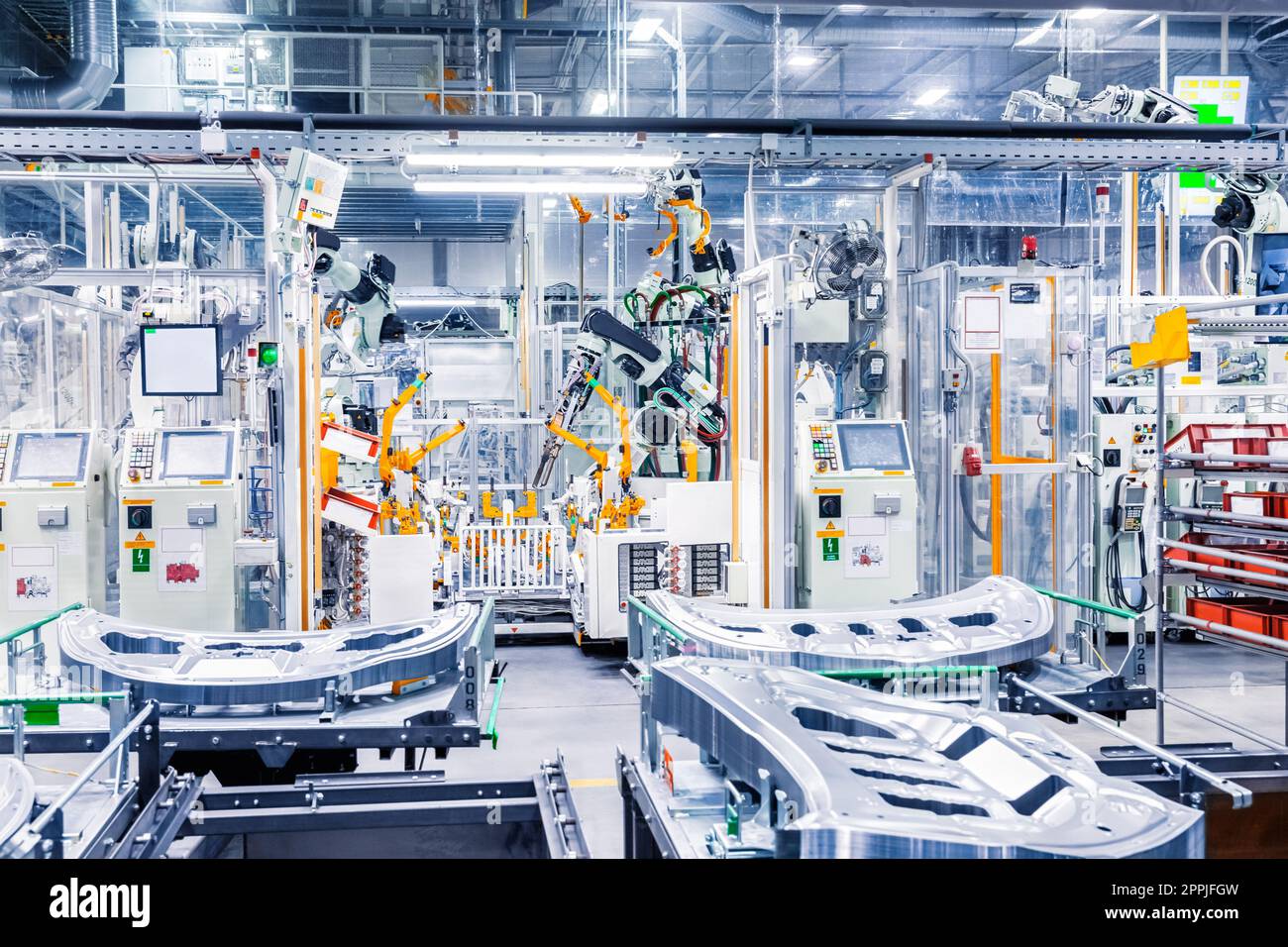 robots in a car plant Stock Photo - Alamy