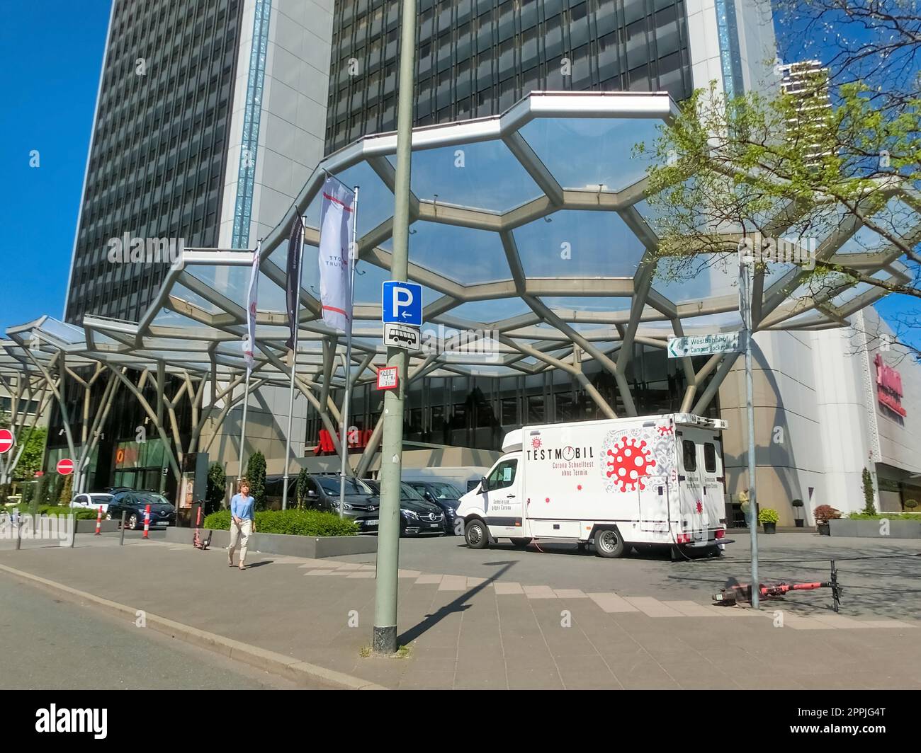 Antirecord hi-res stock photography and images - Alamy