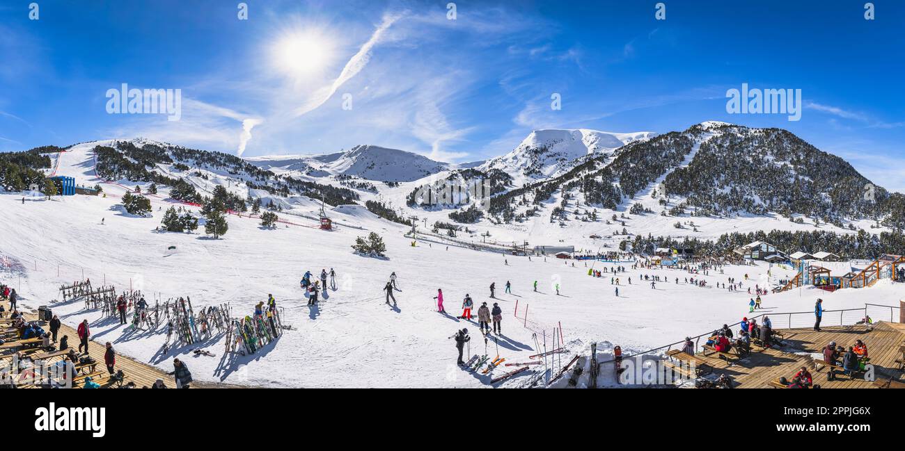 Wide slope hi-res stock photography and images - Alamy