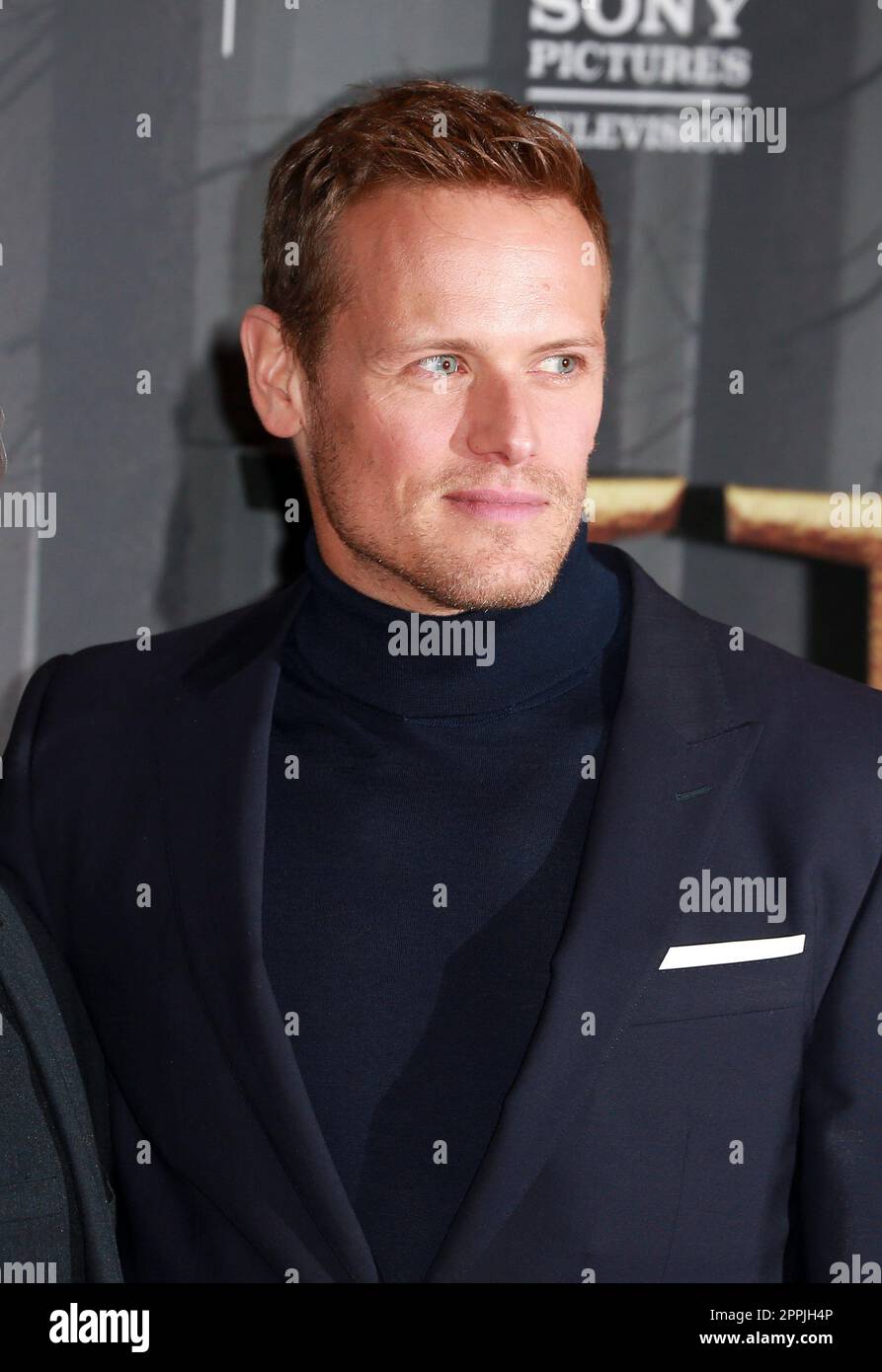 Sam heughan outlander hi-res stock photography and images - Alamy