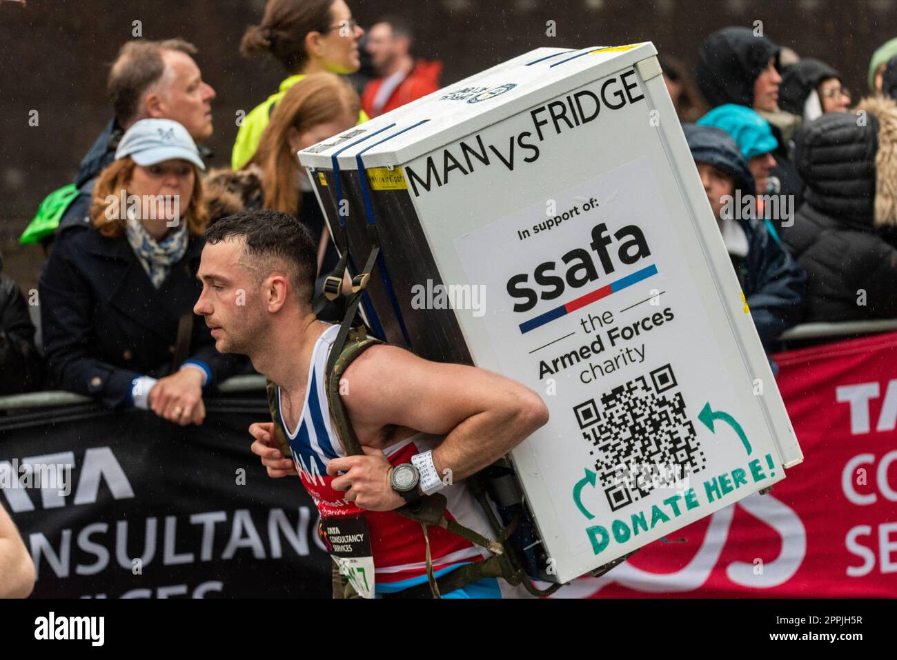Carrying fridge hi-res stock photography and images - Alamy