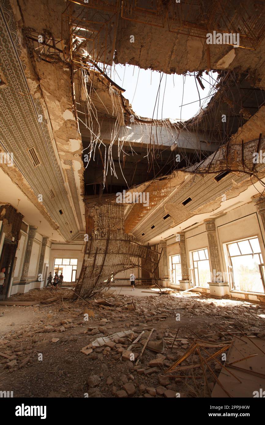 Camp Victory American base in Baghdad during occupation Stock Photo - Alamy