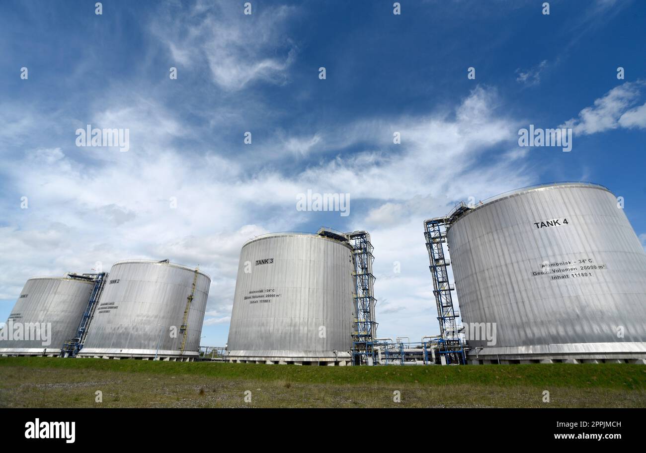 Ammonia fertilizer germany hi-res stock photography and images - Alamy