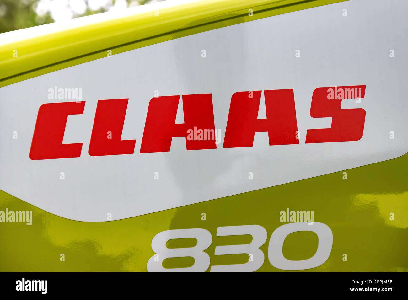 CLAAS Logo 830 Stock Photo - Alamy