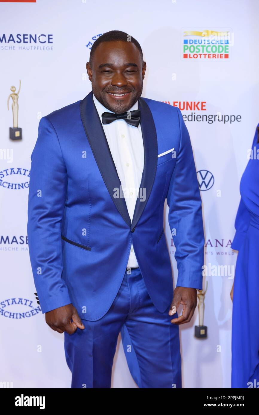 Nelson Mueller, Verleihung der Goldene Bild der Frau in der Neuen Flora ...