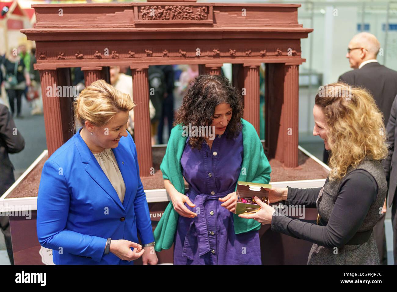 Franziska Giffey, Governing Mayor of Berlin, Bettina Jarasch, Senator ...