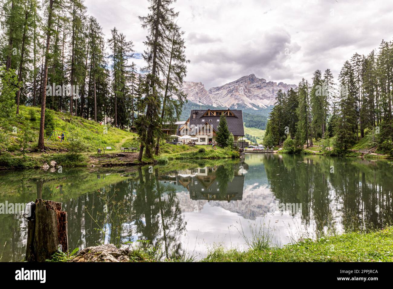 Crystal blue green waters hi-res stock photography and images - Alamy