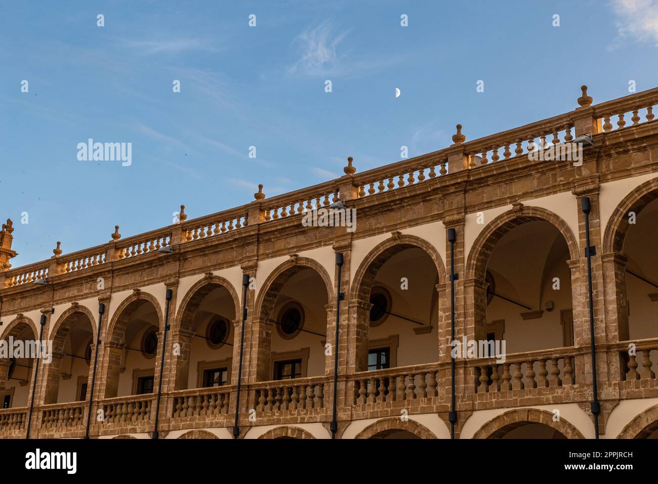 Baroque italian church white hi-res stock photography and images - Alamy