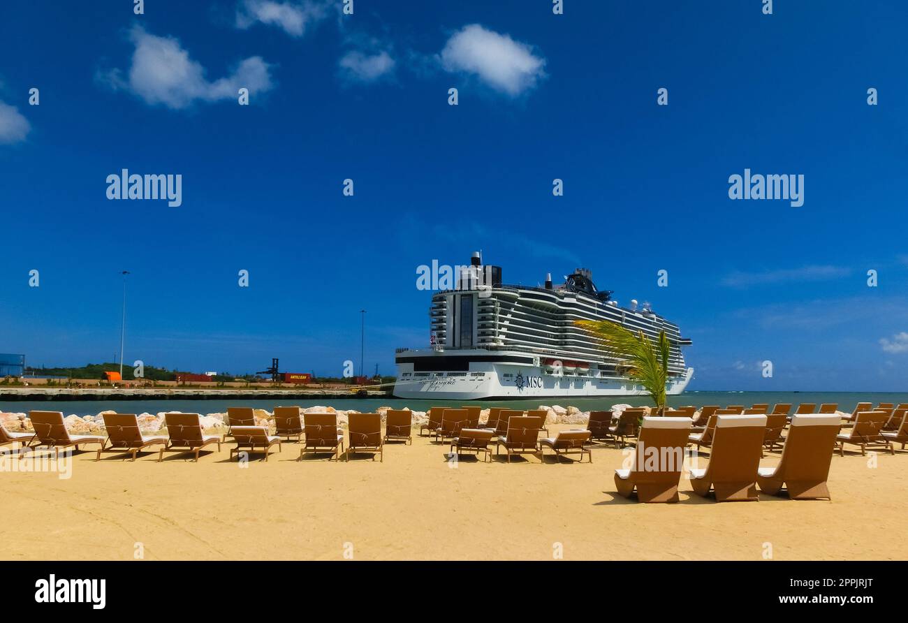 MSC Seashore cruise ship docked at tropical island Stock Photo - Alamy