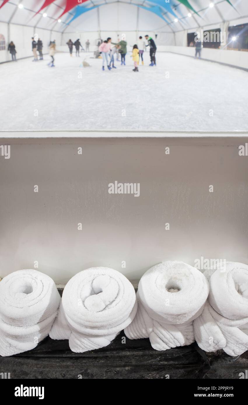 Ice rink installation hi-res stock photography and images - Alamy