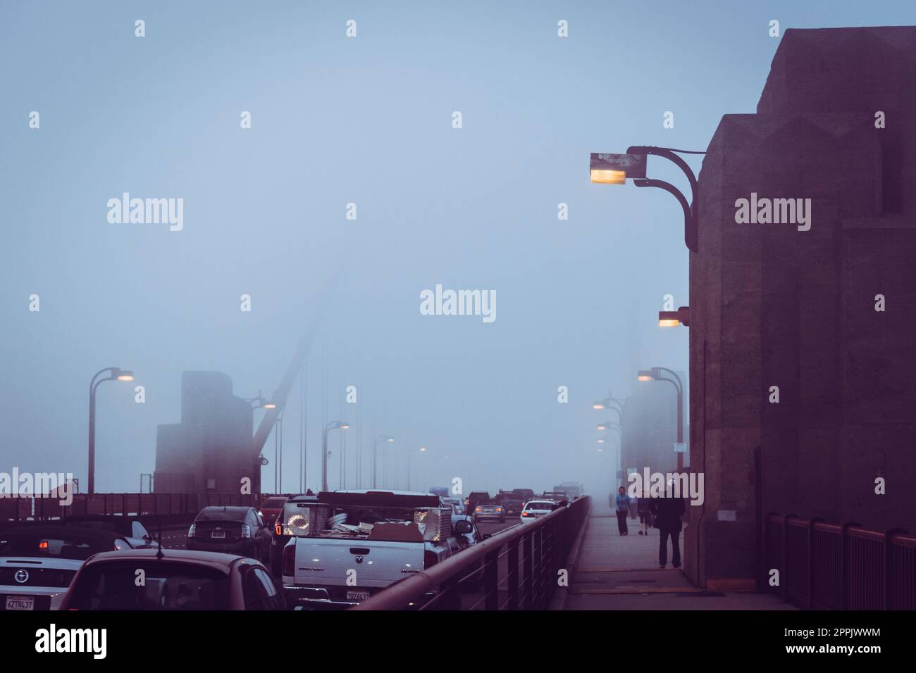 Golden gate winter hi-res stock photography and images - Alamy