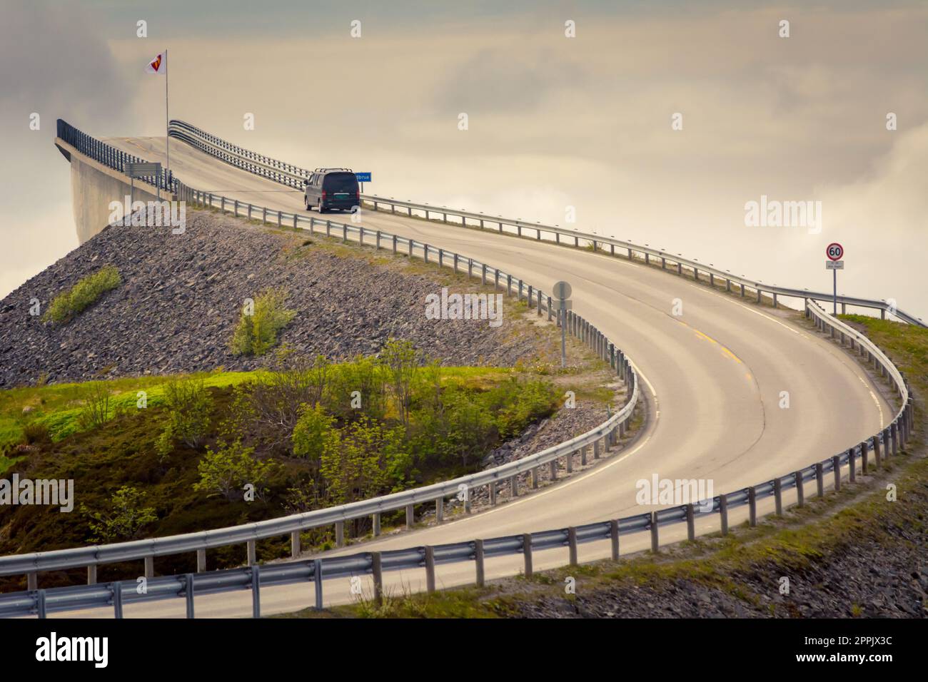 Storseisundet Bridge (Norwegian: Storseisundbrua): Atlantic Highway ...