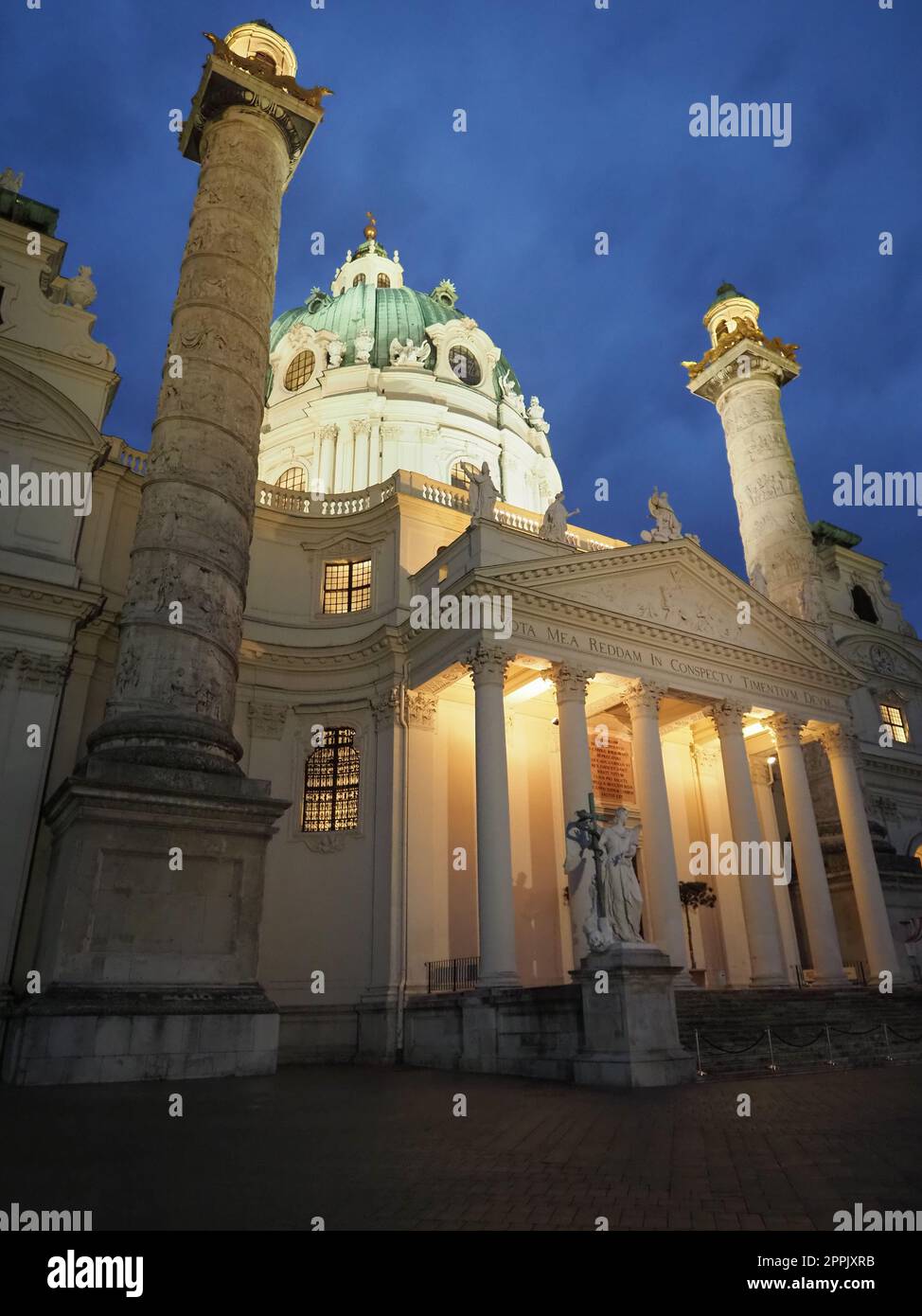 Karlskirche church in Vienna Stock Photo - Alamy