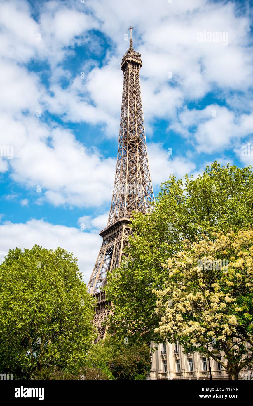 Beautiful view iconic eiffel hi-res stock photography and images - Alamy