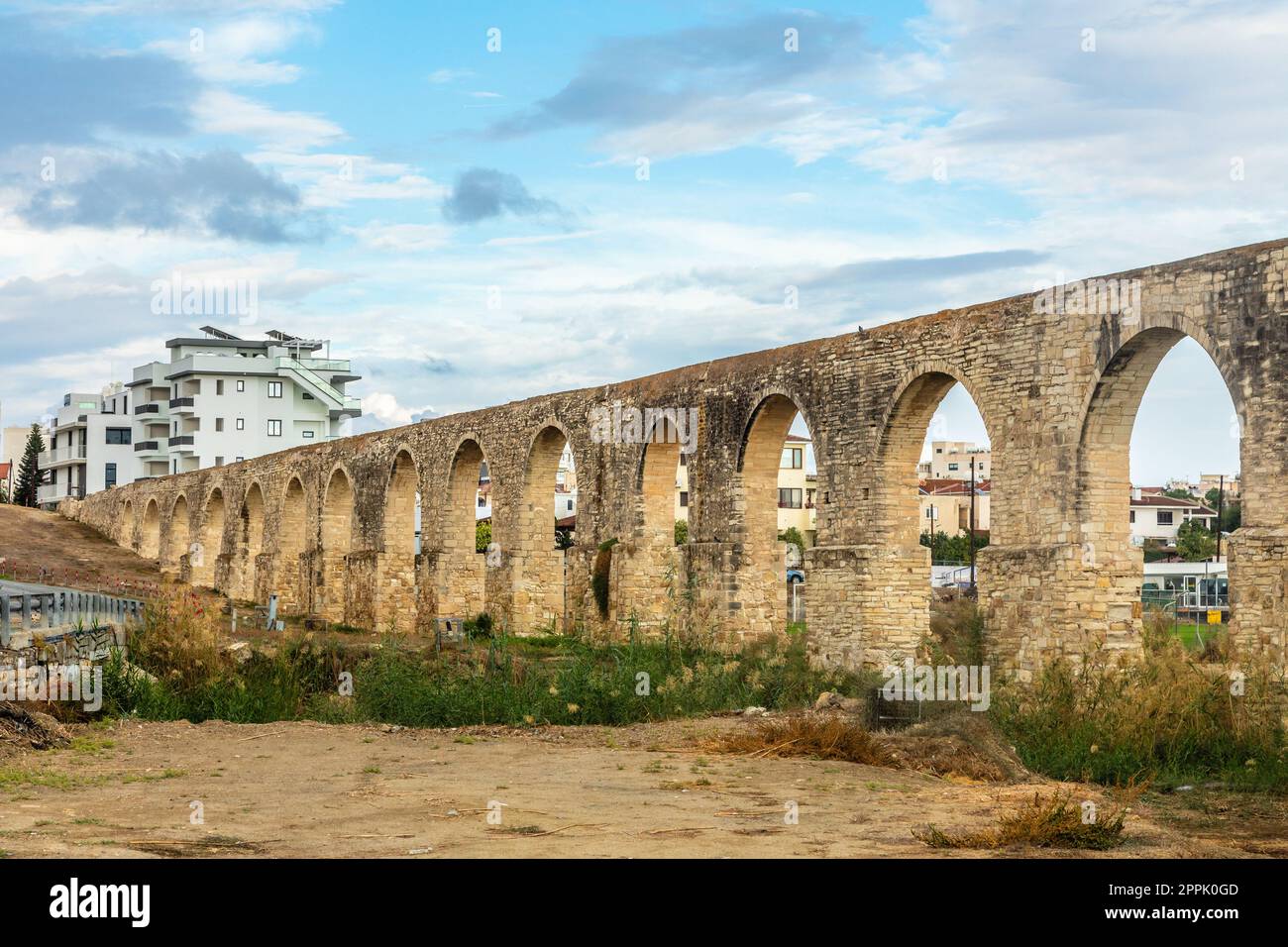 Greek aqueduct hi-res stock photography and images - Alamy