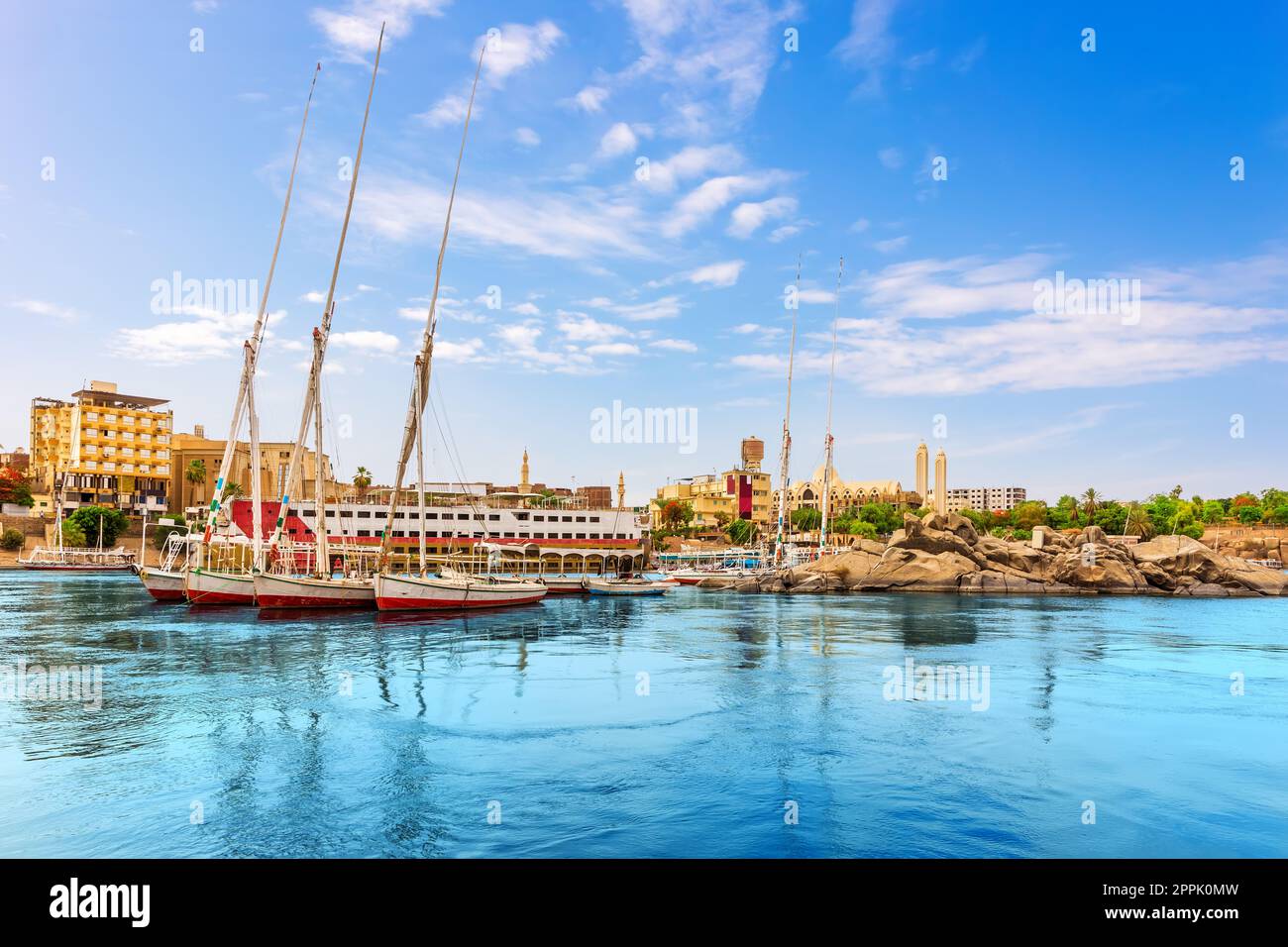 Ancient egypt fishing hi-res stock photography and images - Alamy