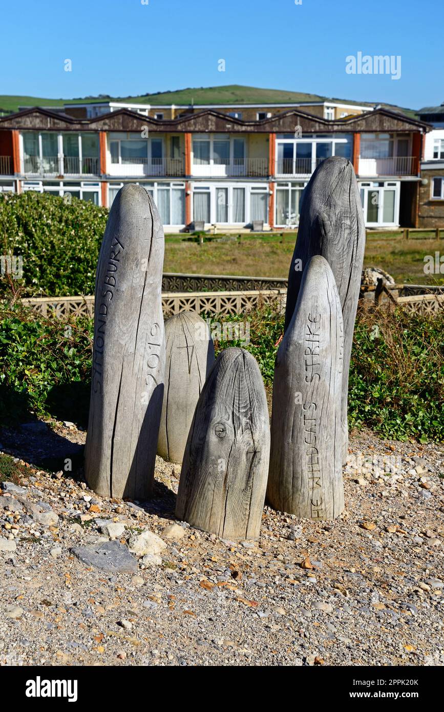 The Parish Boundary Sculptures at the bottom of the coast path, West ...