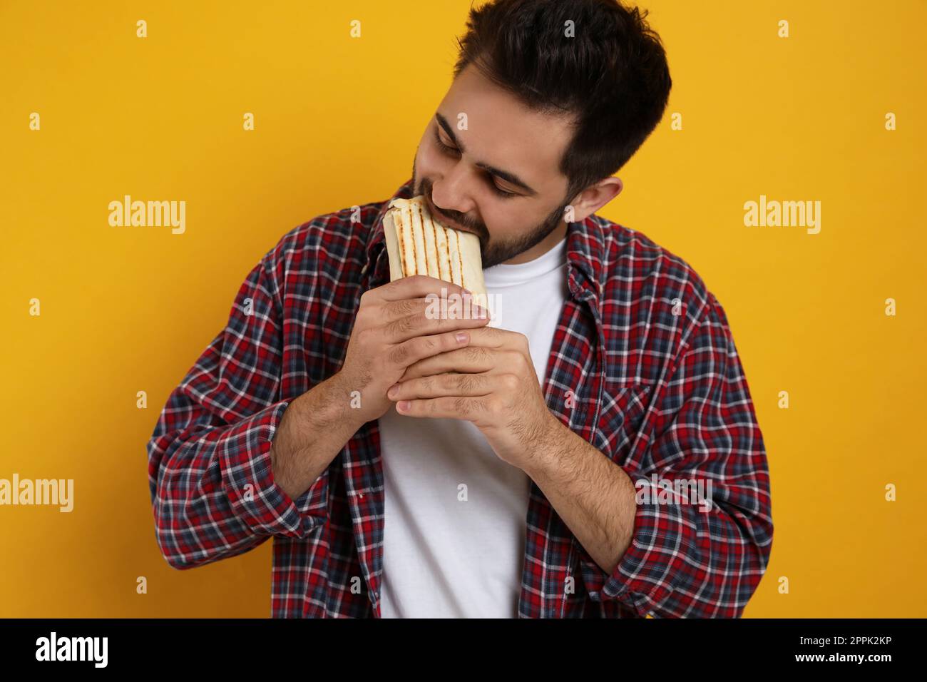 Tasty shawarma hi-res stock photography and images - Alamy
