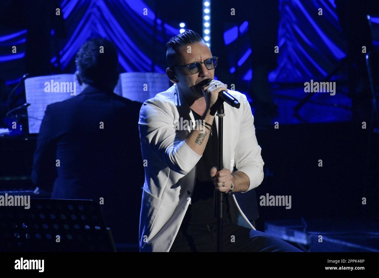 Francesco “Kekko” Silvestre of Moda' band performs during the live ...