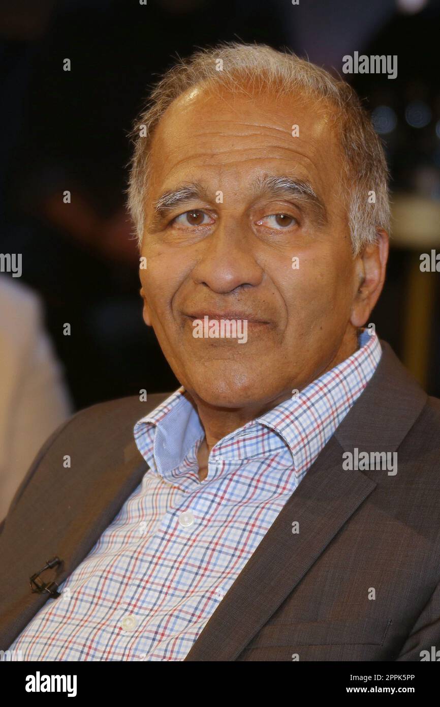 Prof. Dr. Mojib Latif,NDR Talkshow,Hamburg,11.11.2022 Stock Photo - Alamy
