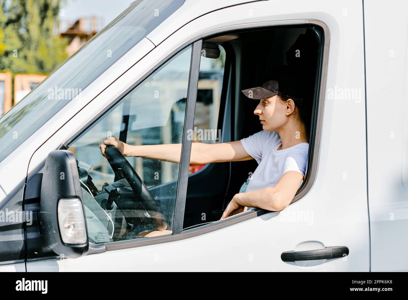 Woman driver uniform hi-res stock photography and images - Alamy