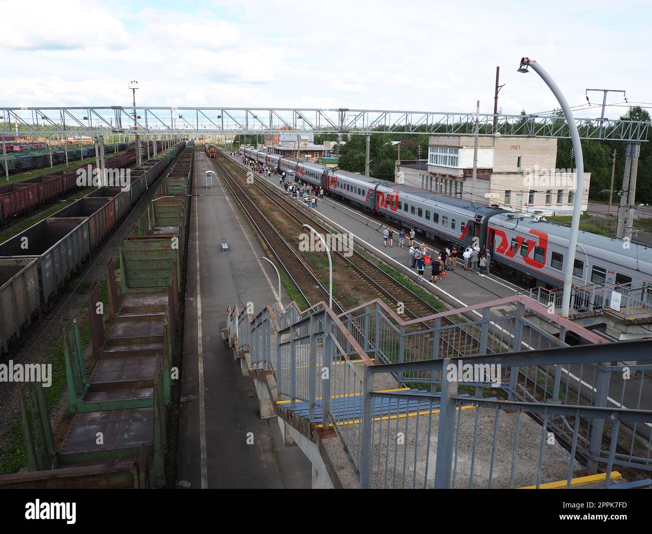 Electric traction docking station hi-res stock photography and images ...