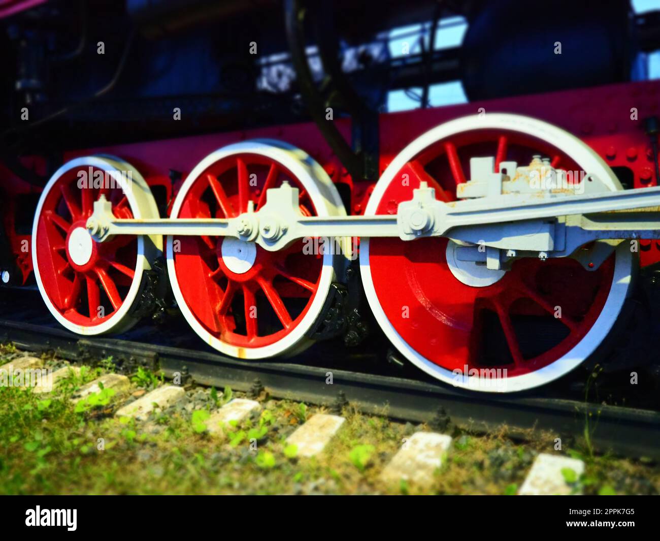 Close up of train wheels hi-res stock photography and images - Alamy