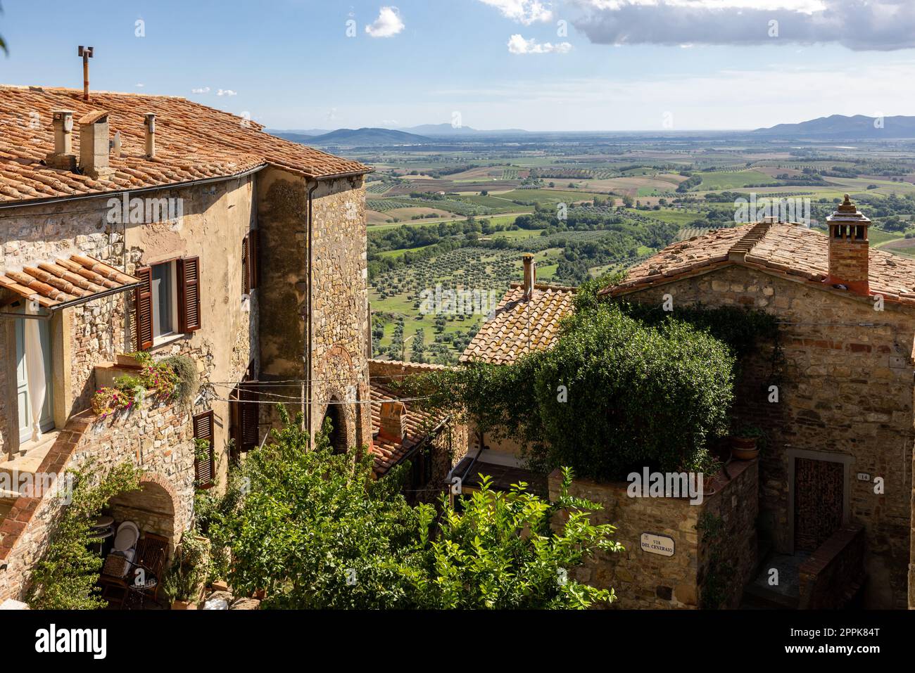 Montemassi a fortified village in the province of Grosseto. Italy Stock ...