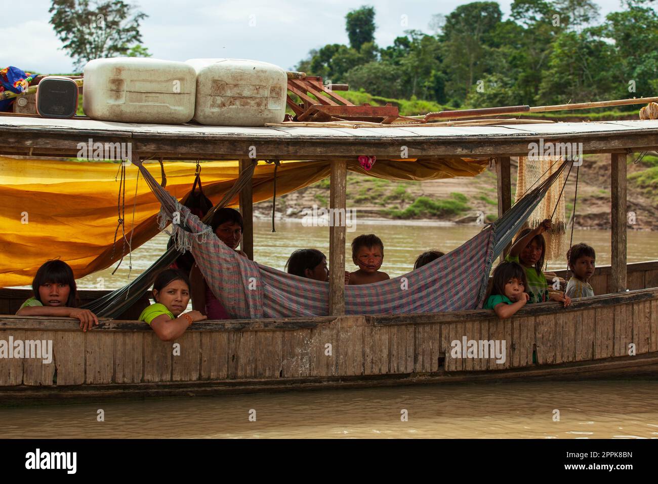 Amazonia indian child hi-res stock photography and images - Alamy