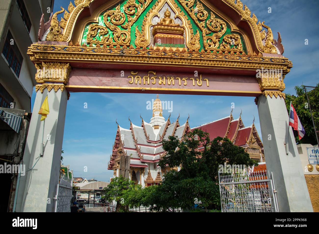 THAILAND SIRACHA WAT SI MAHA RACHA Stock Photo - Alamy