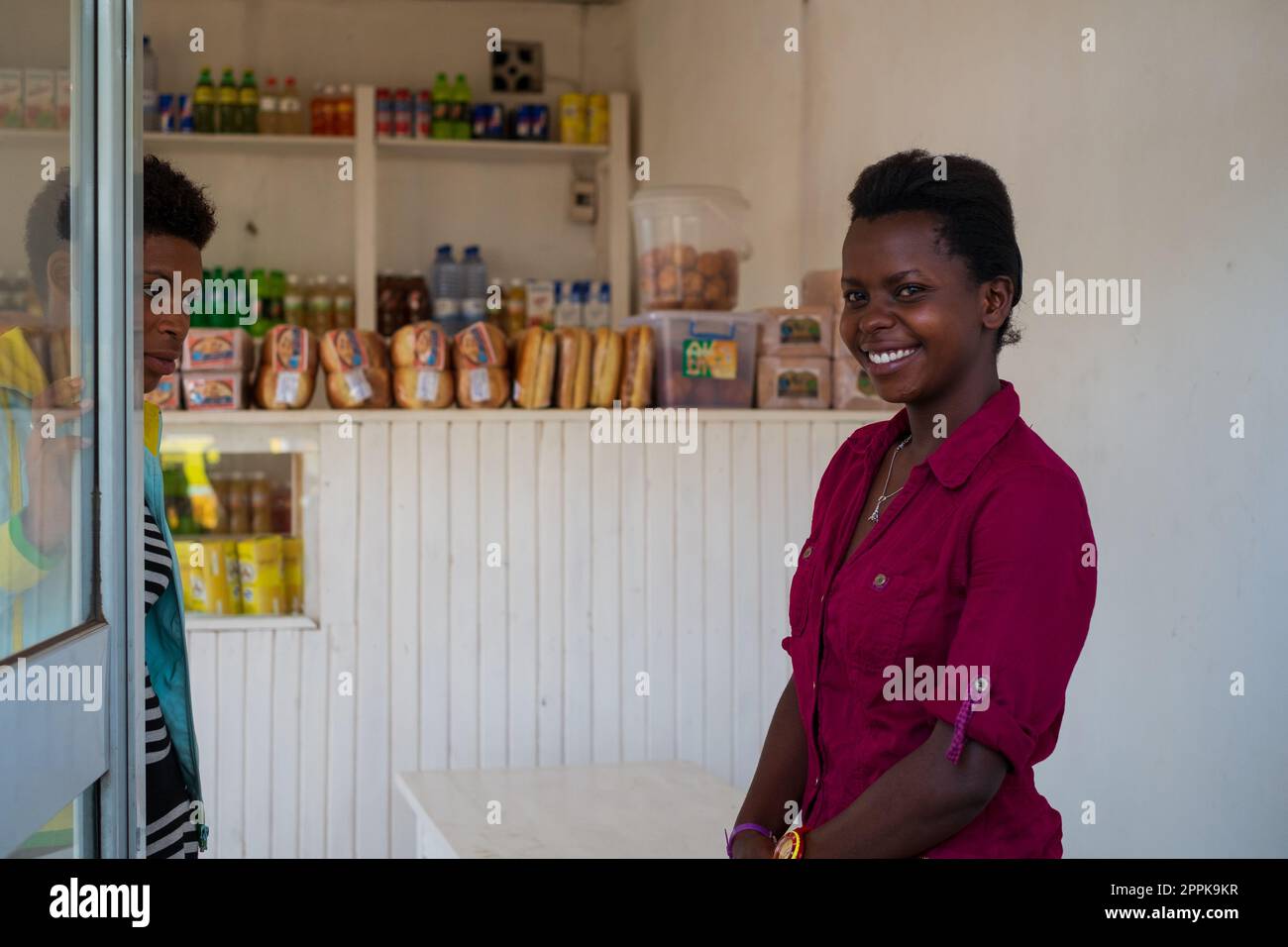 Shopworker hi-res stock photography and images - Alamy