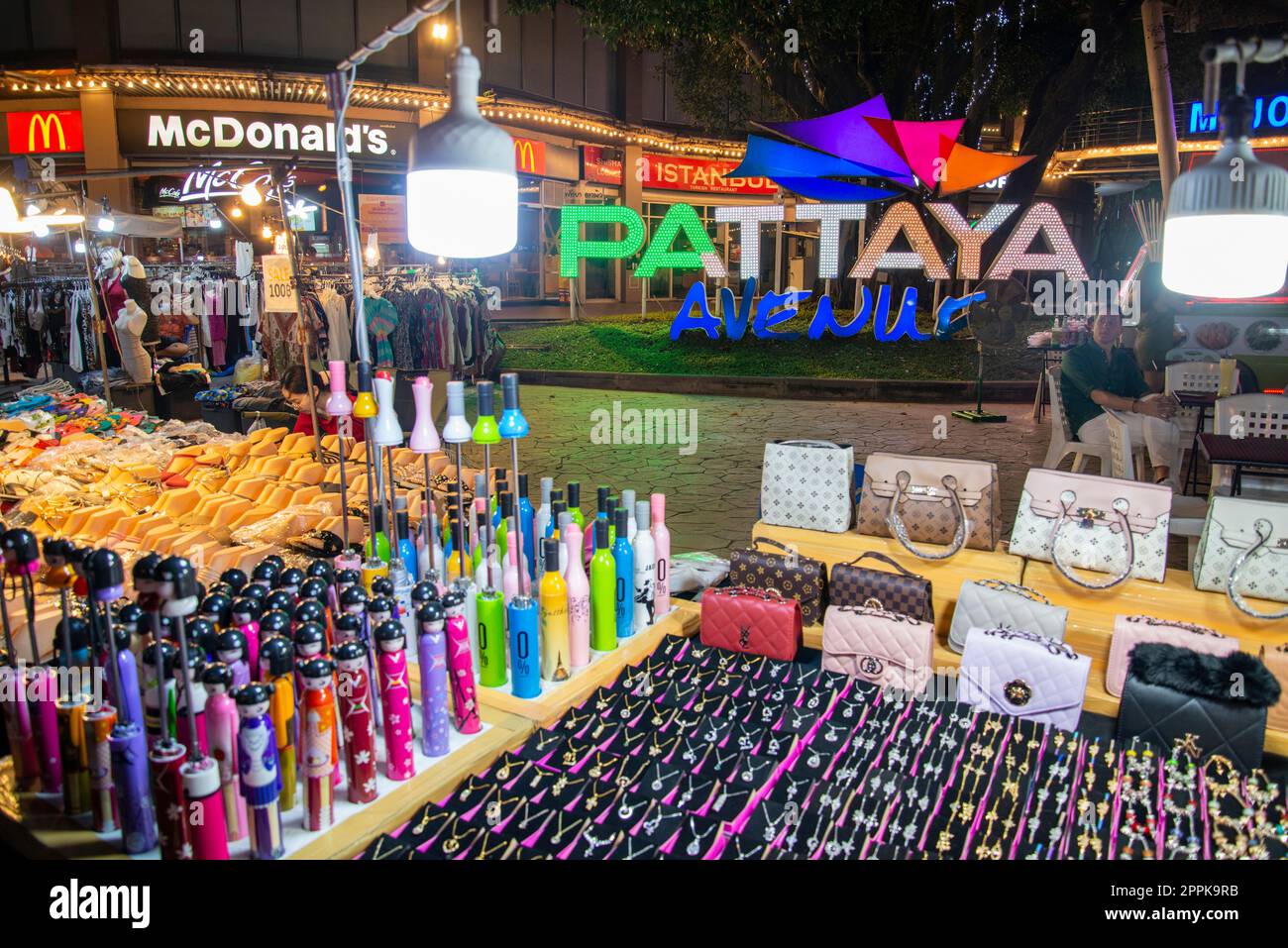 THAILAND PATTAYA CITY MARKET Stock Photo - Alamy